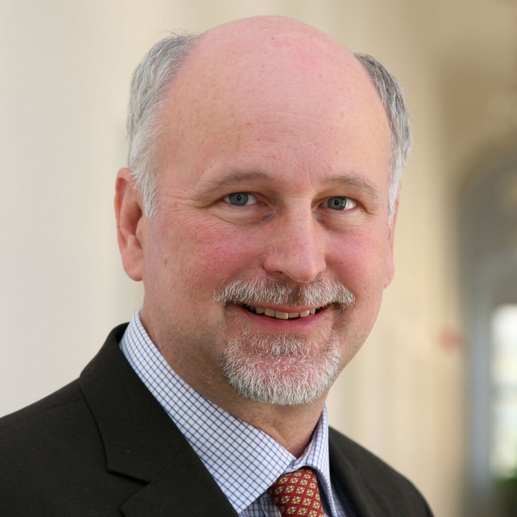 沃尔夫冈·卢茨 - 国际科学理事会